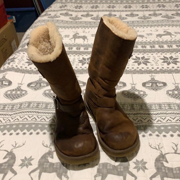 UGG | Shoes | Ugg Leather With Genuine Sheep Skin Lining | Poshmark